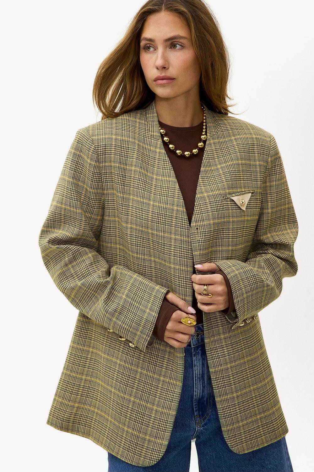 Sand-colored checked blazer | Loavies
