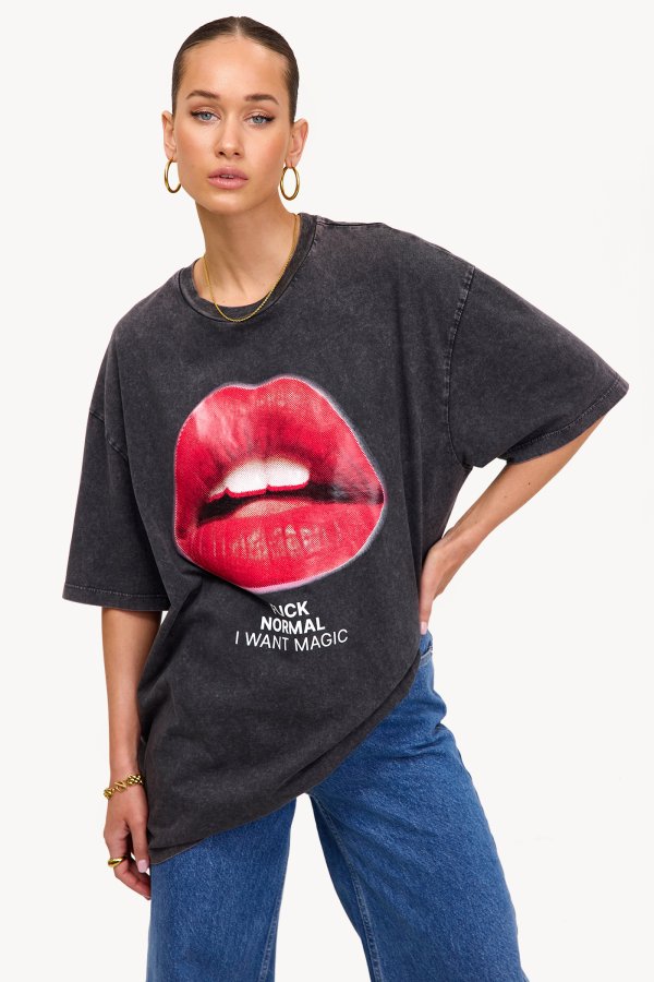 Black IT shirt | Loavies