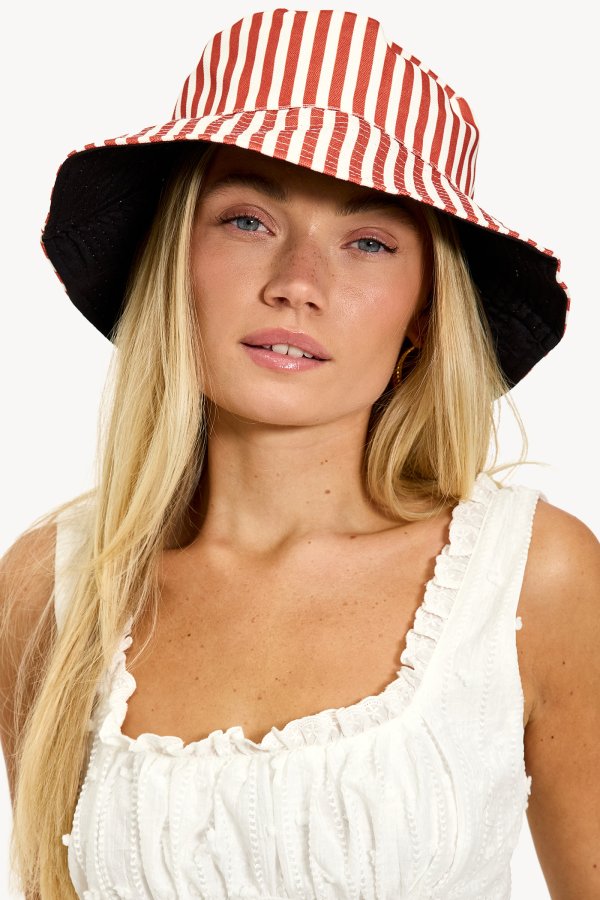 Red bucket hat with stripes | Loavies