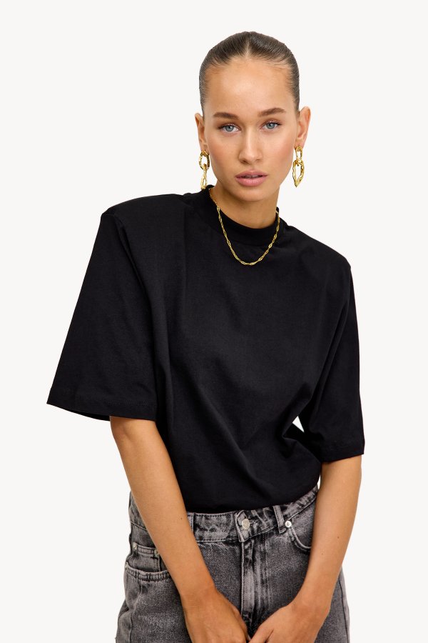 Black statement tee | Loavies